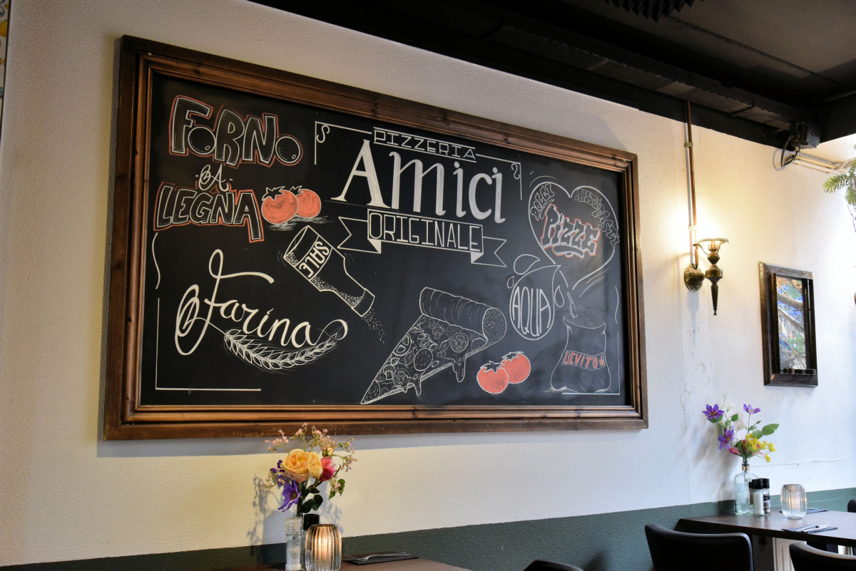 Pizzeria amici store